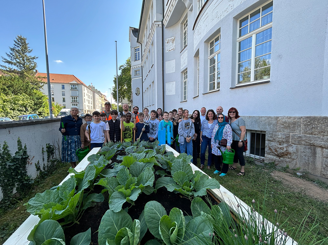 Einweihung des Schulgartens an der Friedenschule Schweinfurt - Groschenheft